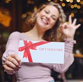 Know What is a Gift Card and How Do They Work? | Kotak811